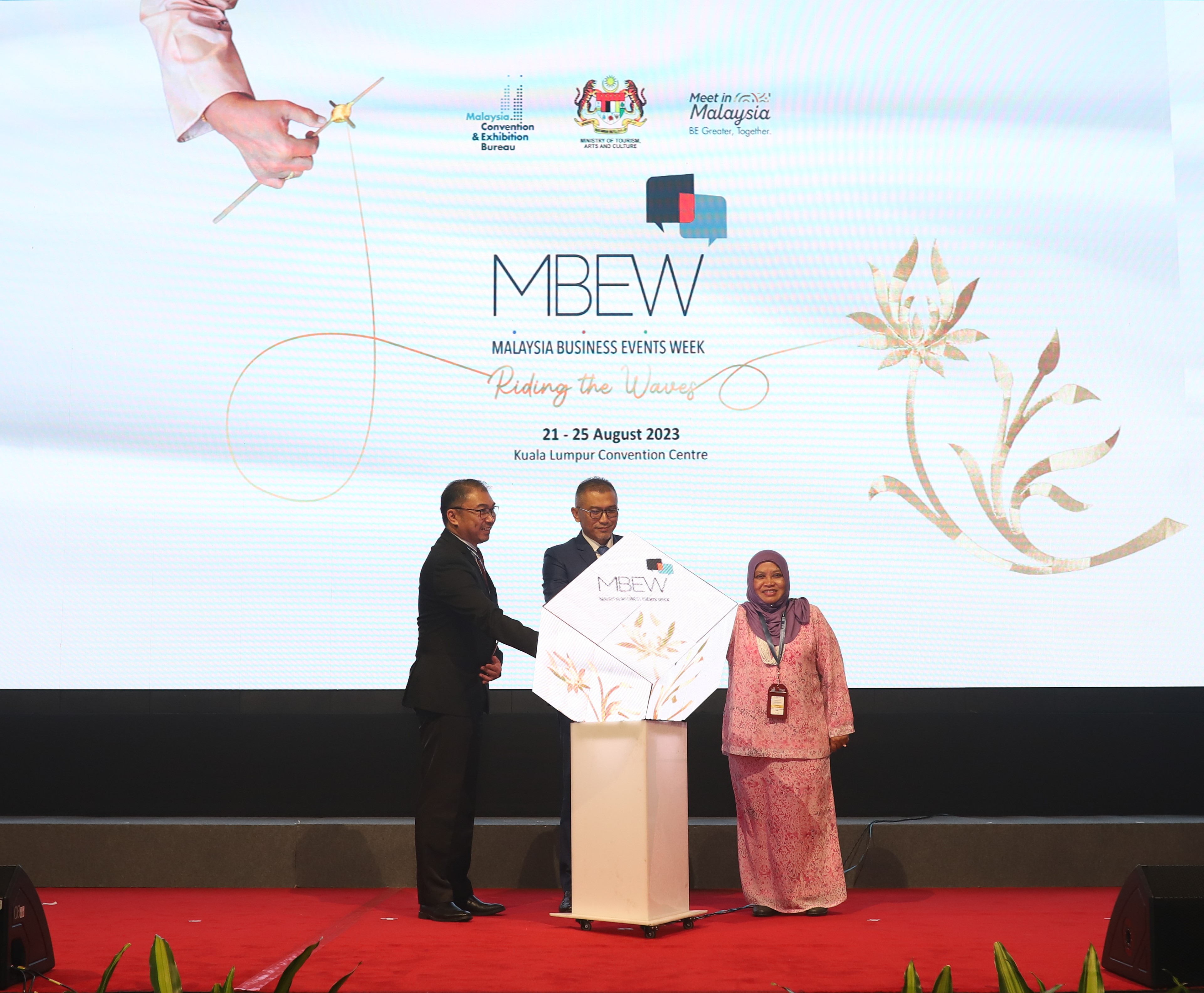 MyCEB INTRODUCES NEW WAVES OF FORTITUDE AT THE MALAYSIA BUSINESS EVENTS ...